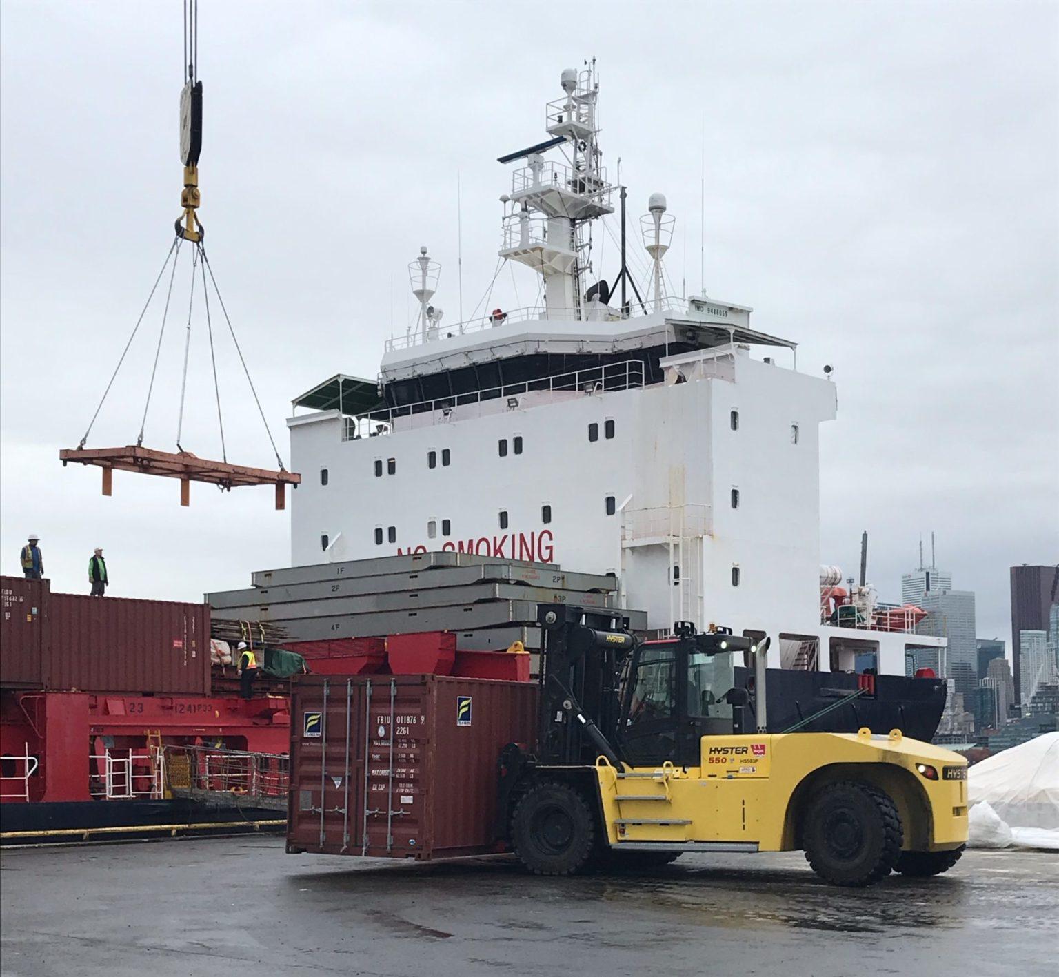 Great Lakes-Seaway shipping helps clear container backlog with ship ...